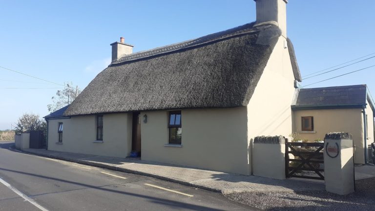 Thatched Cottages of Ireland – Thatch Finder